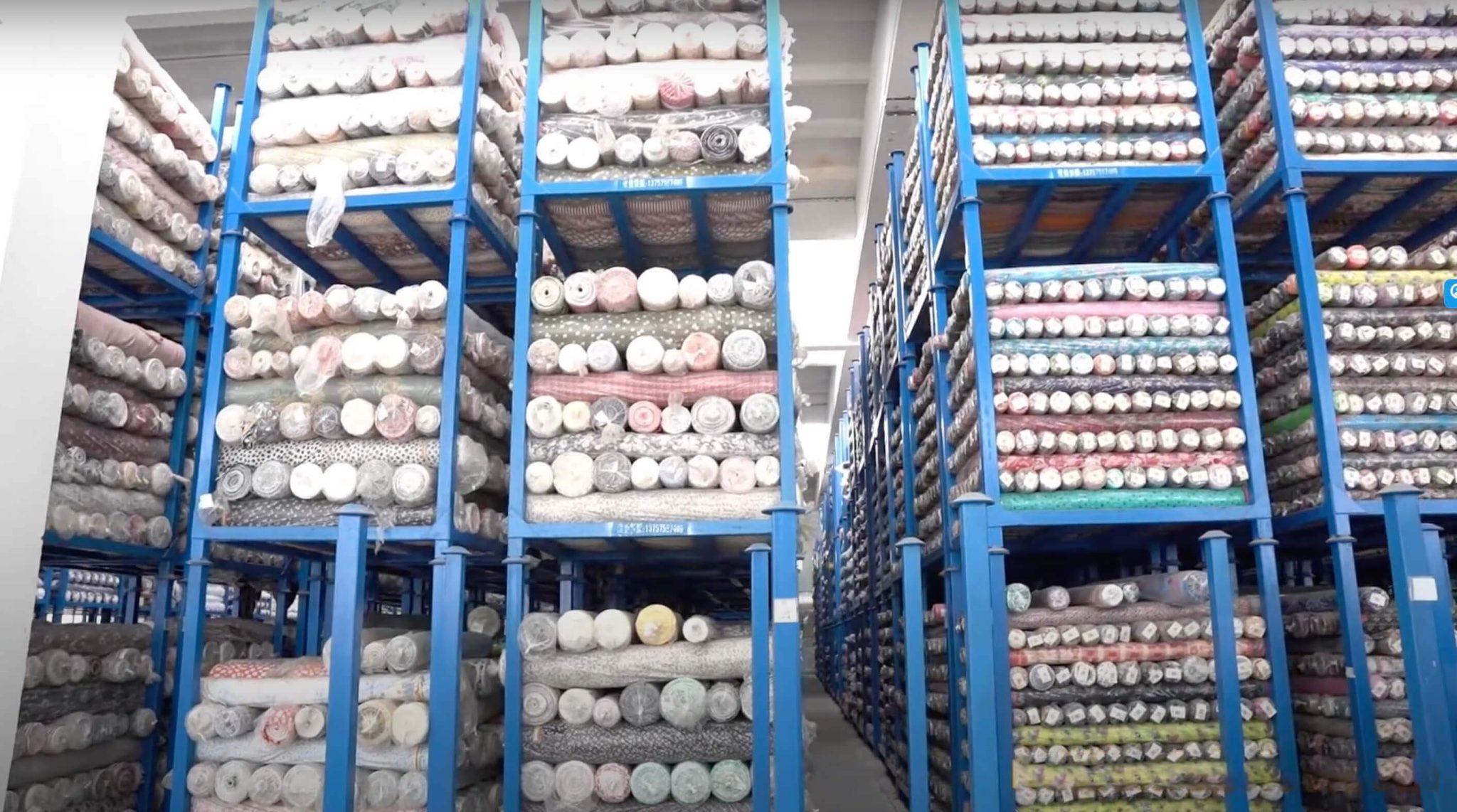 Why Choose Fabric Rolls Stillage for Textile Storage?